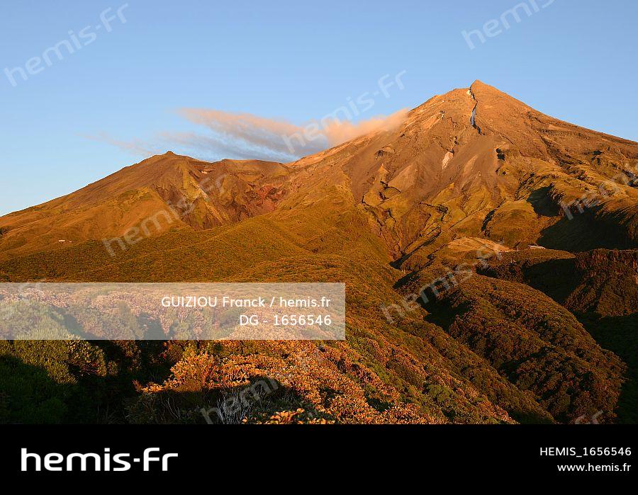 Hemis : Nouvelle zelande ile nord parc national egmont mont taranaki ...