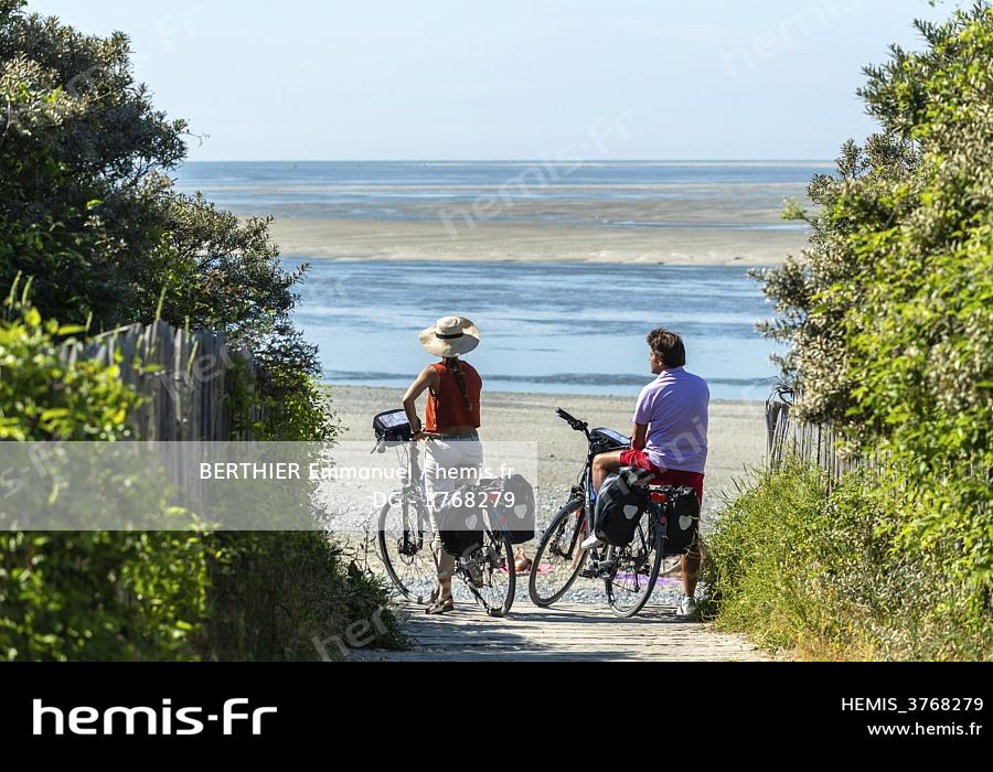 Hemis : France somme cayeux sur mer cyclotouristes pointe hourdel long ...