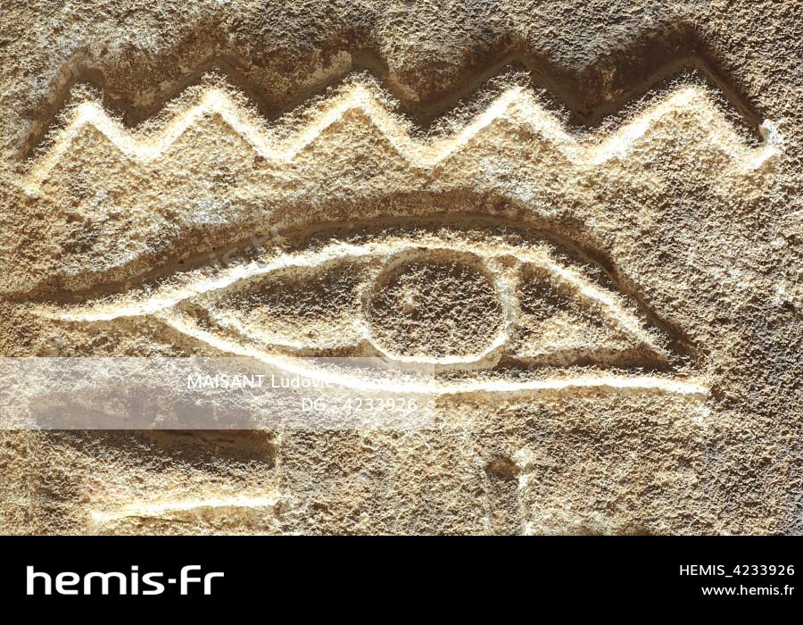 Hemis : Egypte haute egypte vallee nil edfou temple horus bas relief ...