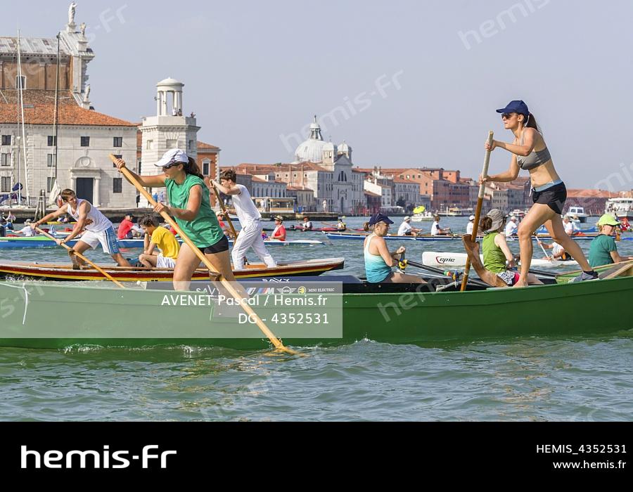 Hemis : Italie venise unesco vogalonga regate km rame regroupe environ ...