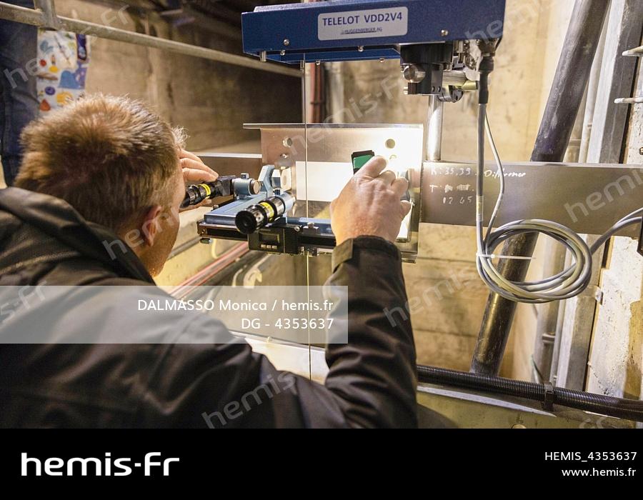 Hemis : Suisse canton valais finhault barrage emosson surveillance ...