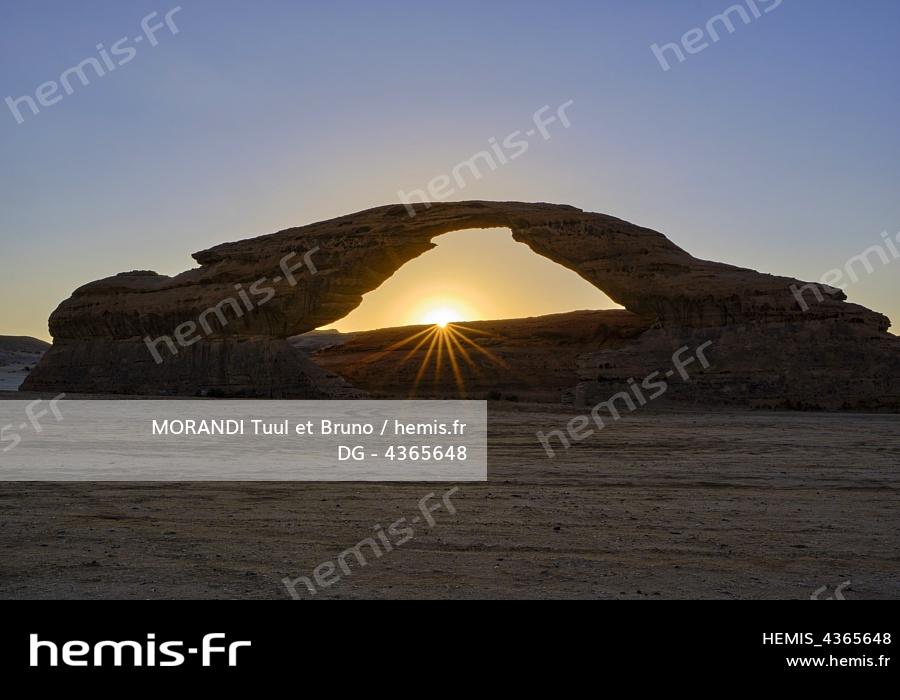 Hemis : Arabie saoudite region al madinah alula al ula the arc mountain ...