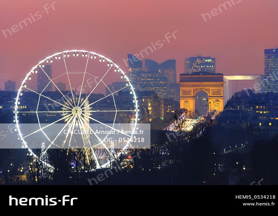 Hemis : France paris grande roue arc triomphe arche defense arriere ...