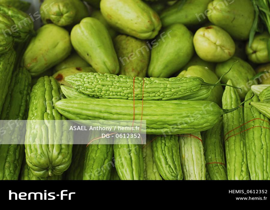 Hemis : Malaisie borneo etat sabah semporna concombres legumes